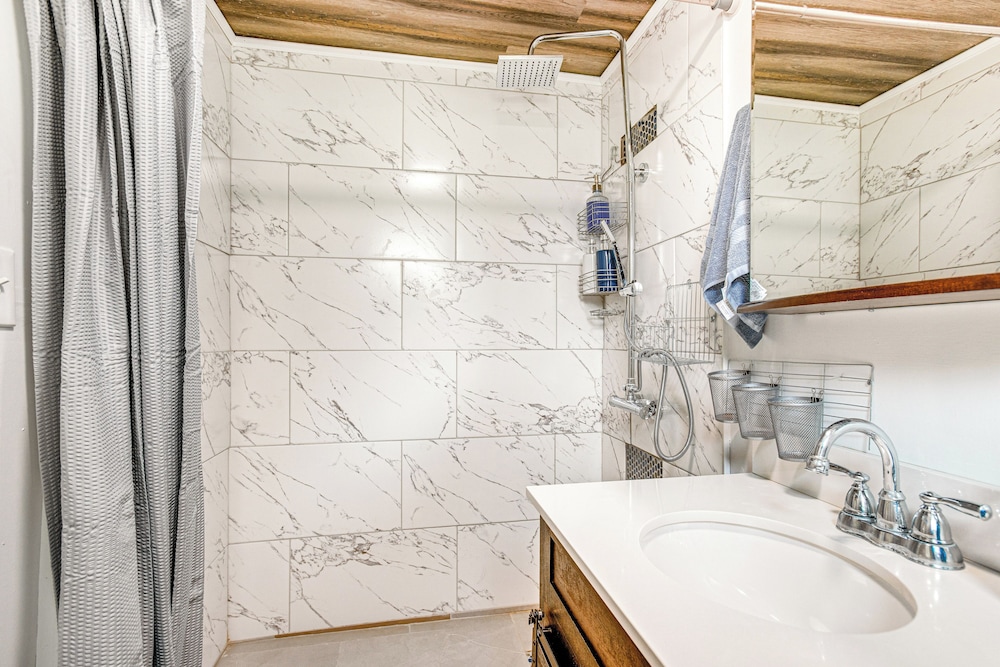 Aurora Abode: 7 Mi To Dtwn Denver! - Denver, CO