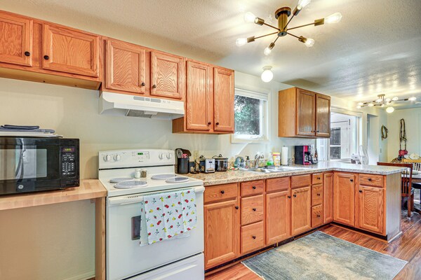 Downtown Cody Getaway - Near Buffalo Bill Center! - Cody, WY