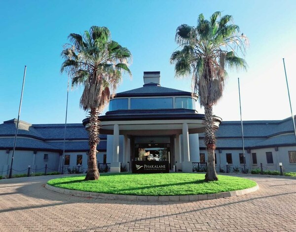 Phakalane Golf Estate Hotel & Convention - Gaborone