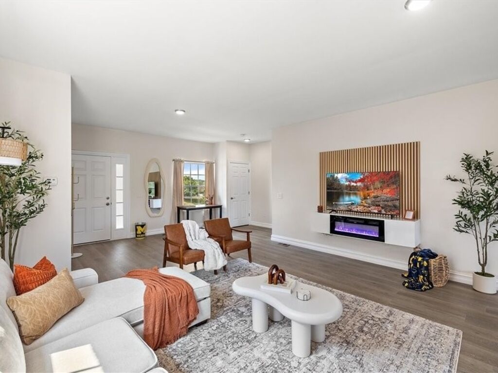 Wow! Stunning 2-bedroom Home In Ann Arbor, 9 Minute Drive To Campus & Stadium! - Ypsilanti, MI