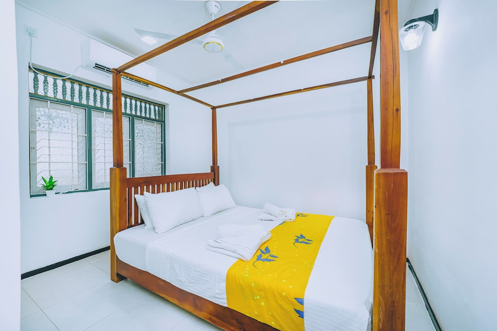 Charming 3-bedroom House In Mirissa Sri Lanka- Walk To Beach - Mirissa