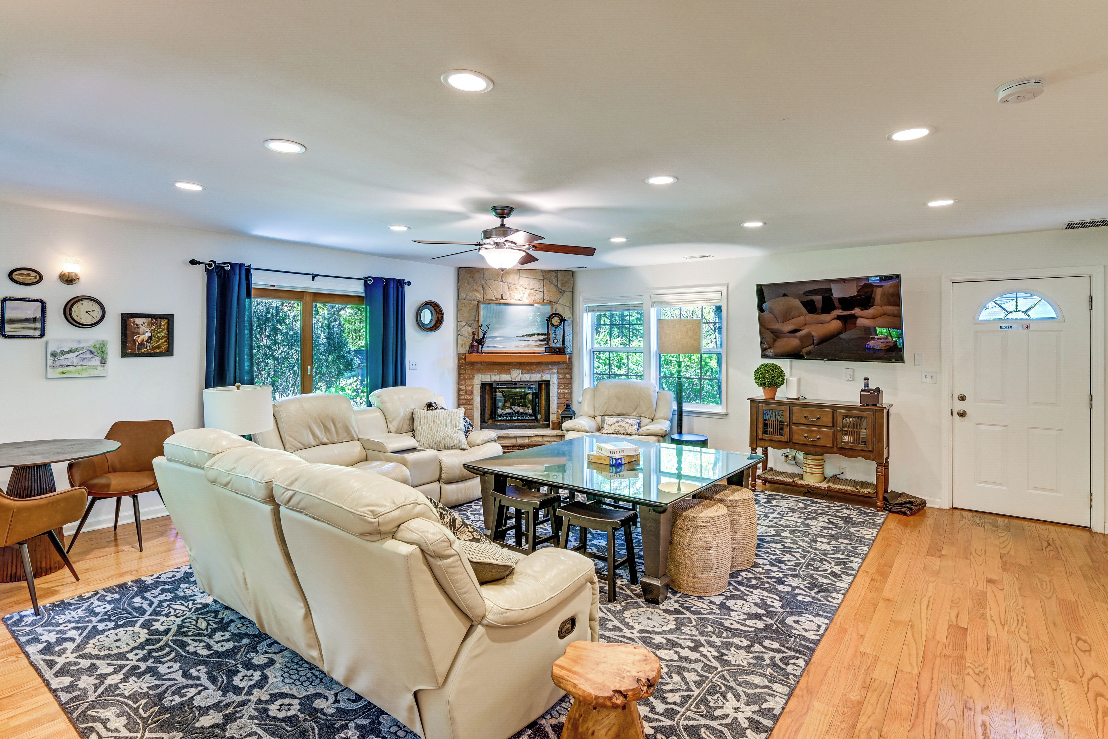 Walk To The Beach: Pet Friendly W/ Fire Pit! - Lake Michigan Beach, MI