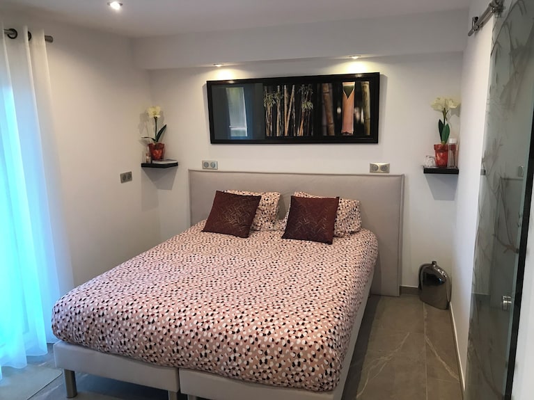 Luberon Provence - Chez L'habitant.\n1 à 2 Chambres Confortables Et Chaleureuses - Alpes-de-Haute-Provence