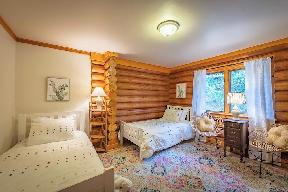 Luxury Cabin In The Woods, Near 3 Golf Courses. - Santa Maria, CA