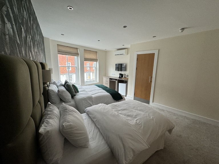 Class Stays - Room 3 - Shrewsbury