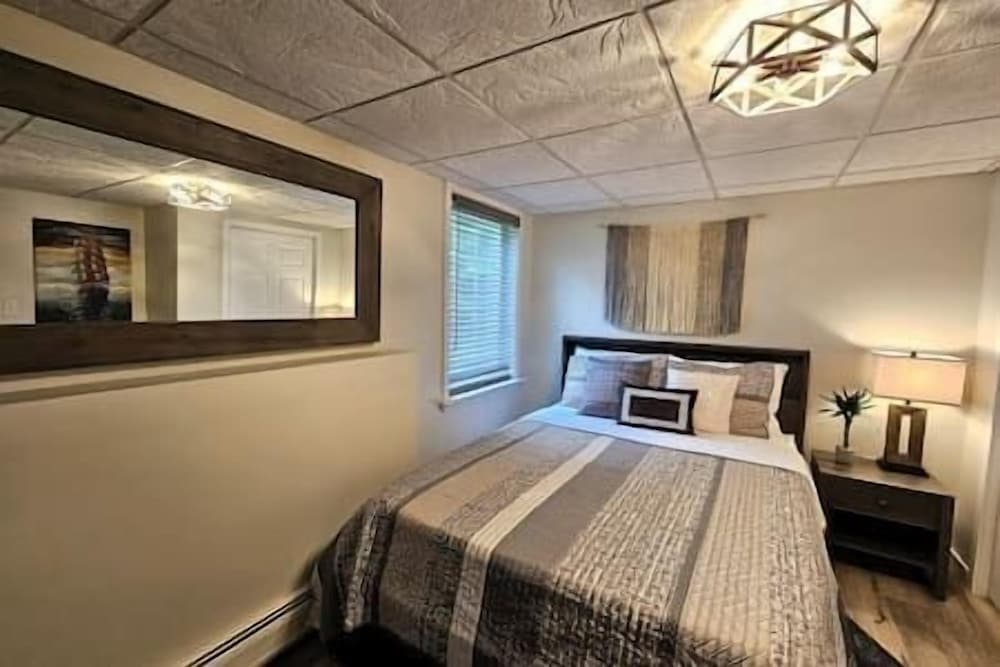Stylish Guest Suite - Close To Orono And Bangor! - University of Maine, Orono