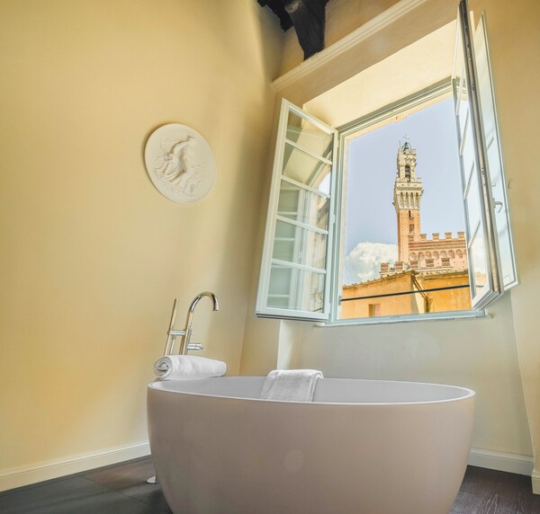 Palazzo Patrizi Suite & Spa - Sienne