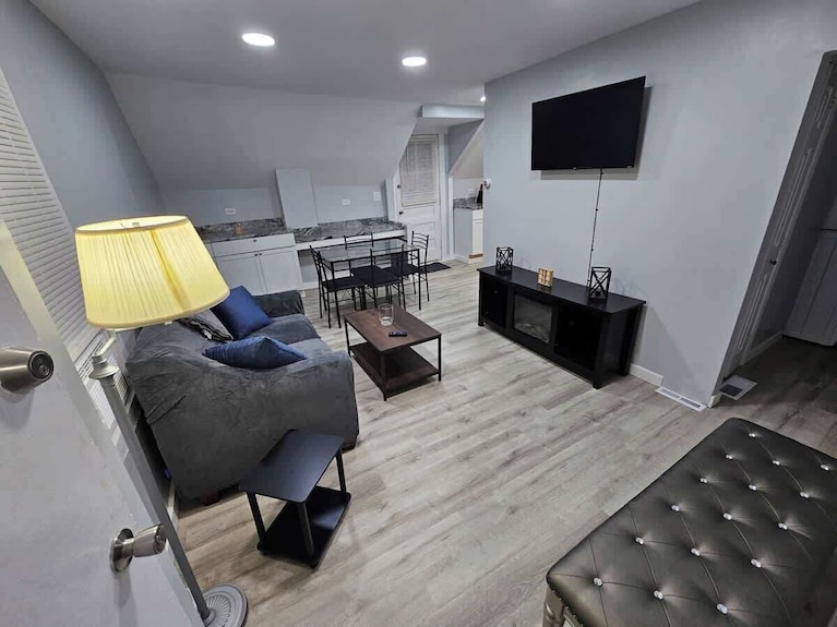 Beach Apartment In Woodmont Milford - Shelton, CT