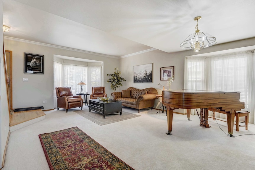 Air Force Academy Base With Deck And Mountain View - Monument Lake, Monument