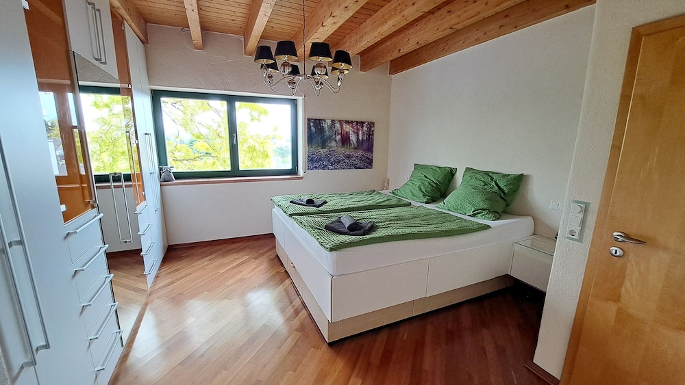 Greenheart - Sauna, Große Terrasse, Bbq, Schöne Fernsicht, Ruhige Lage, Kamin - Bad Ems