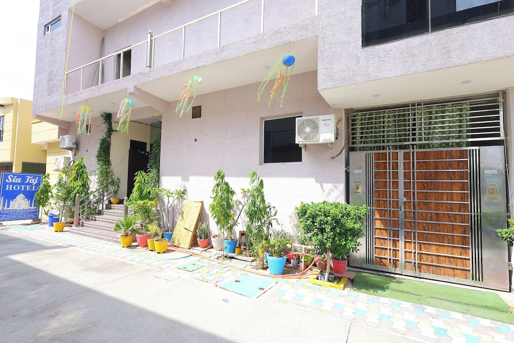 Sia Taj Hotel Nearest Taj Mahal Agra - Agra