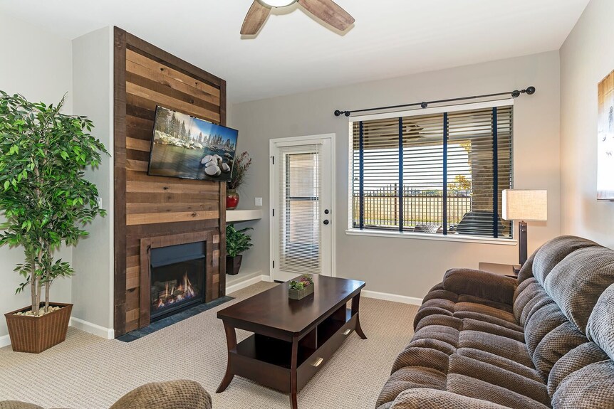 Luxury 1br Condo Resort Amenities & Mountain Views 3-month Minimum - Reno