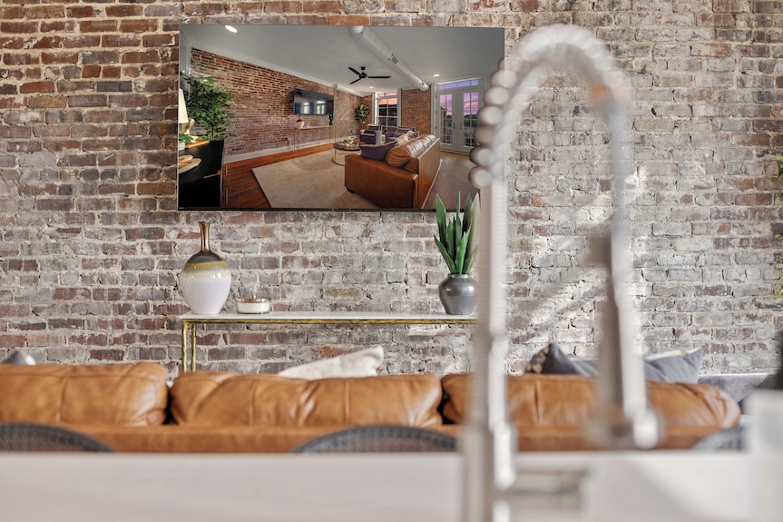 Knoxtopia: Brand-new Downtown Knoxville Condo In Historic Century Building - Knoxville, TN