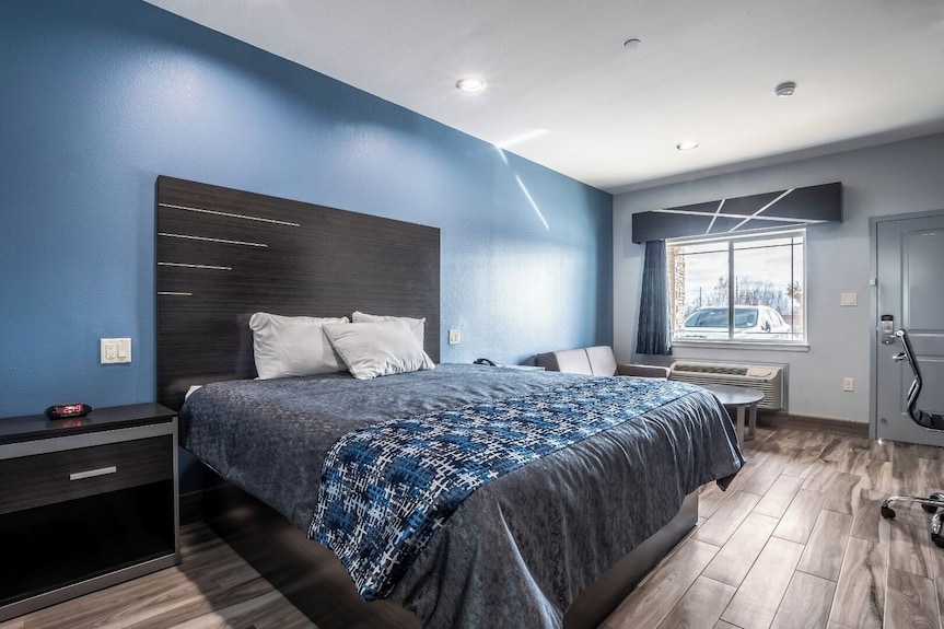 Budget Stay Near Katy Heritage Museum | Free Continental Breakfast - 카티