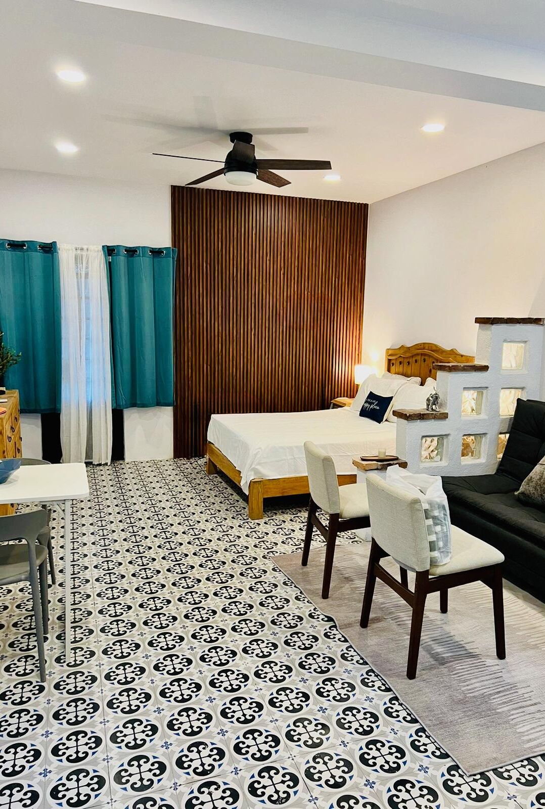 Newly Renovated 2-bedroom With Private Patio, Unit B, Sleeps 4-6 - Puerto Vallarta