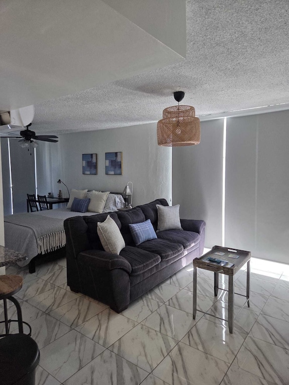 Condado Beach Condo - Fast Wi-fi, Ac, Pool & Security 24/7 - San Juan