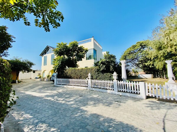 Spring Gardens And Farmstay - Amritsar