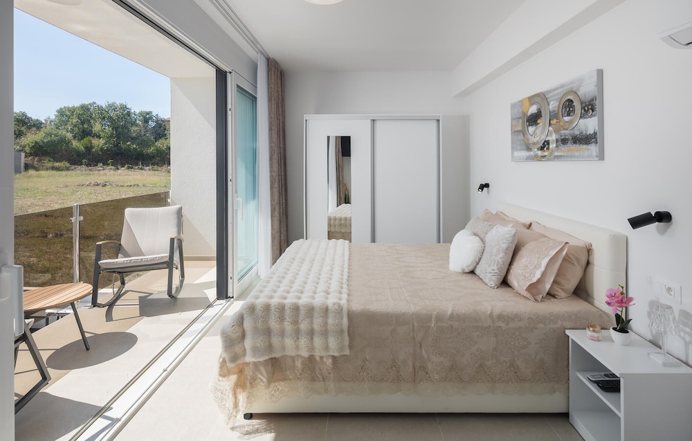 Prachtig Huis In Vrvari Met Sauna - Vrsar
