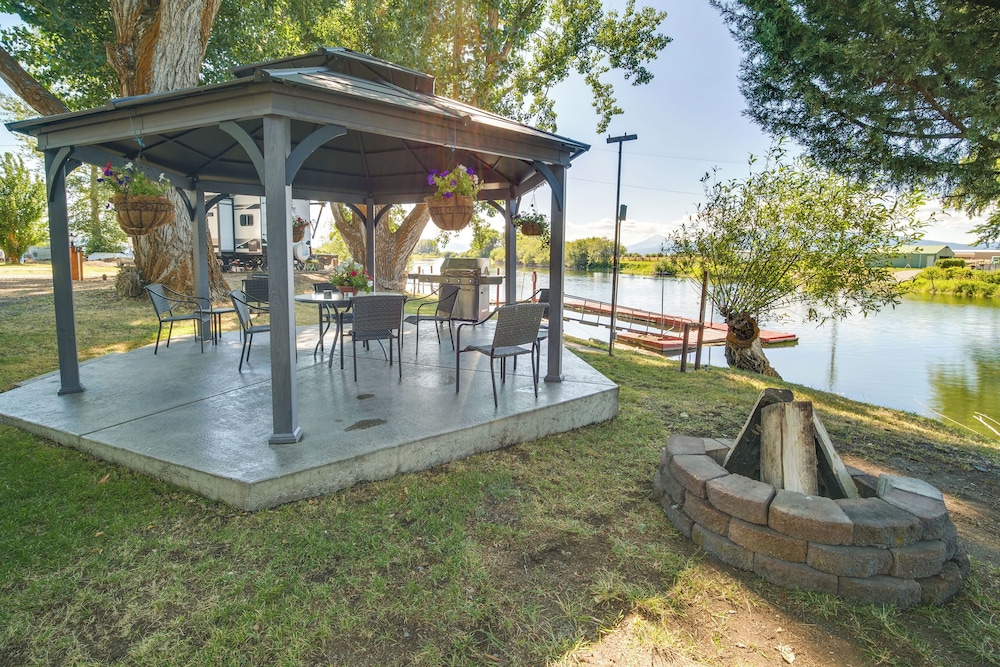 Resort Cabin On The River ~ 21 Mi To Crater Lake! - Oregon