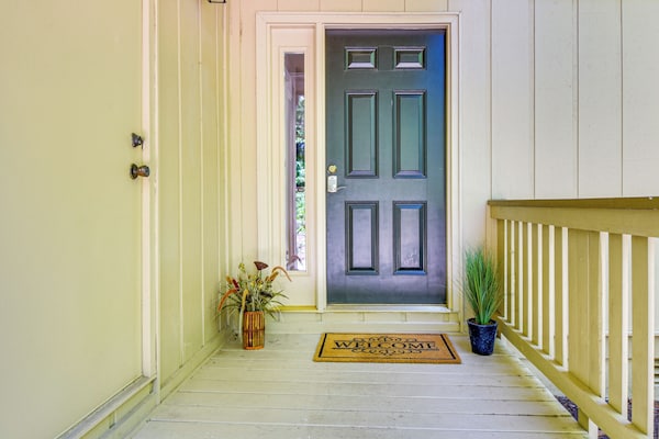 Private Balcony: Lake Keowee Home W/ Pool Access - Clemson