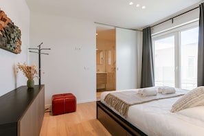 Apartamento | 2 quartos, escrivaninha, acesso à internet de alta velocidade