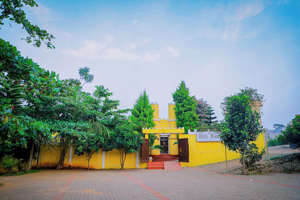 Hill Fort Hotels & Resorts - Yelagiri