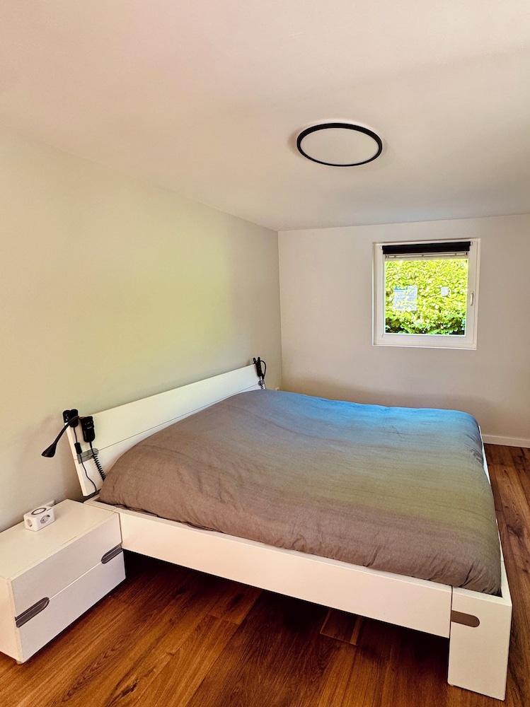 B&b Eekhoornpad / Vakantiehuisje In De Bossen Van Stadsbos013 - Dongen