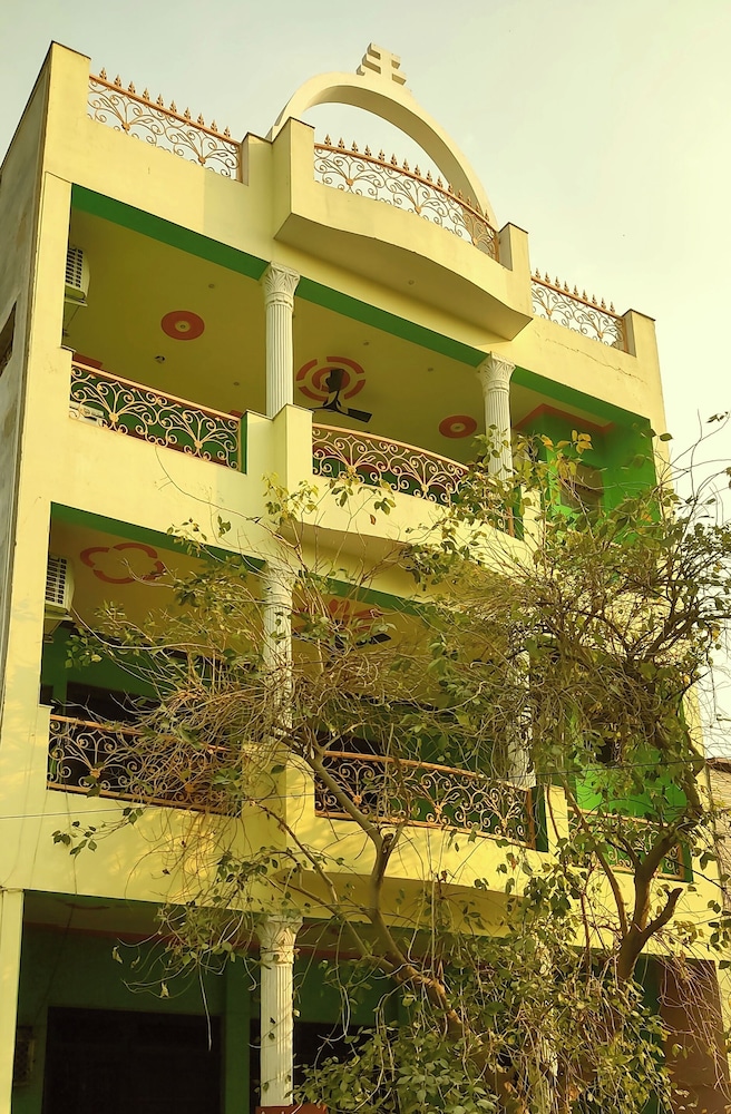 Anukampa Paying Guest House - Agra