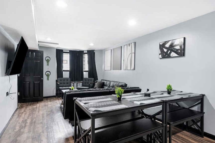 10 Minutes To Downtown Chicago - Sleeps 12 - King Beds - Games And Arcades - Chicago, IL