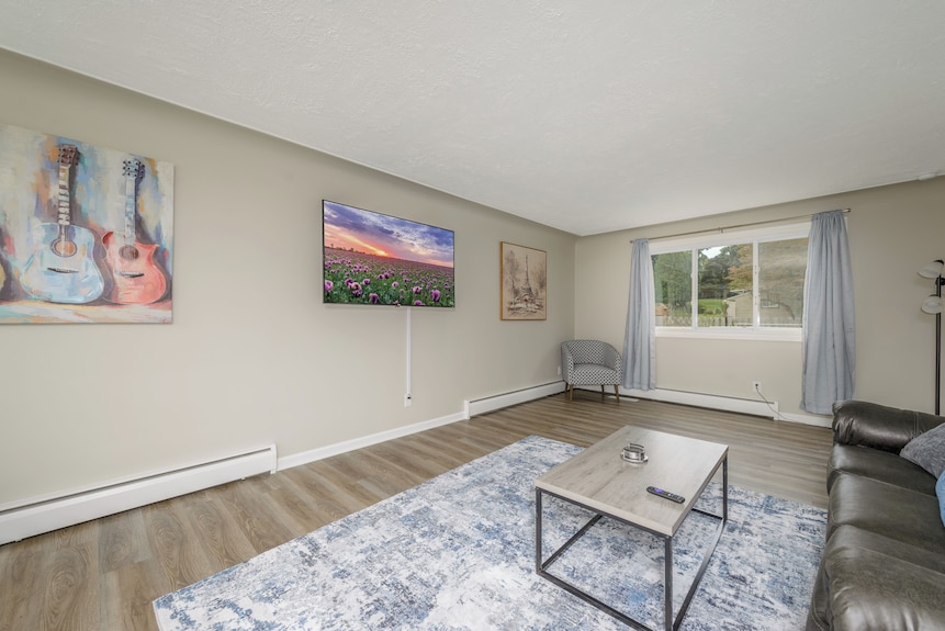 New!!! Immaculate Home With Private Pool! Close To Pro Football Hall Of Fame! - Gervasi Vineyard, Canton