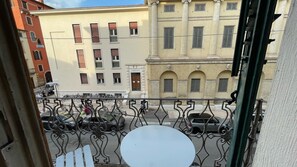 Estúdio, vista para a cidade | Sacada