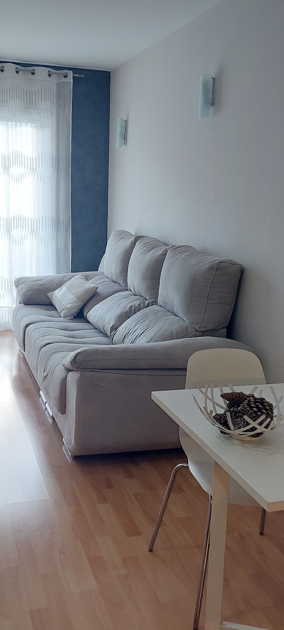 Precioso Duplex En Arbucias - Breda