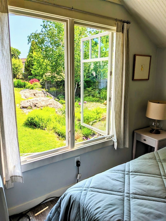 Cozy Seaside Studio In Charming Marblehead With Ac, Wifi. Short Walk To Downtown - 沙連