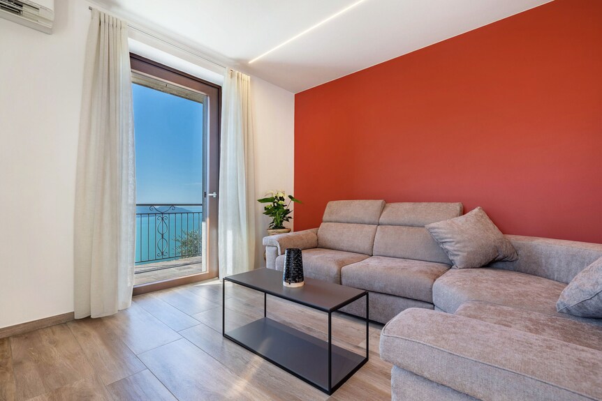 Appartement De Vacances "Il Cinque" Avec Vue Sur Le Lac, Piscine Partagée Et Wi-fi - Malcesine