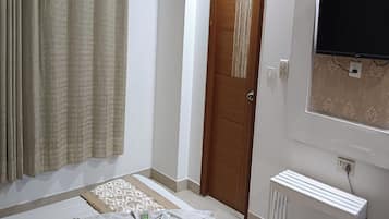 Quarto Deluxe | Secretária, ferro/tábua de engomar, Wi-fi grátis