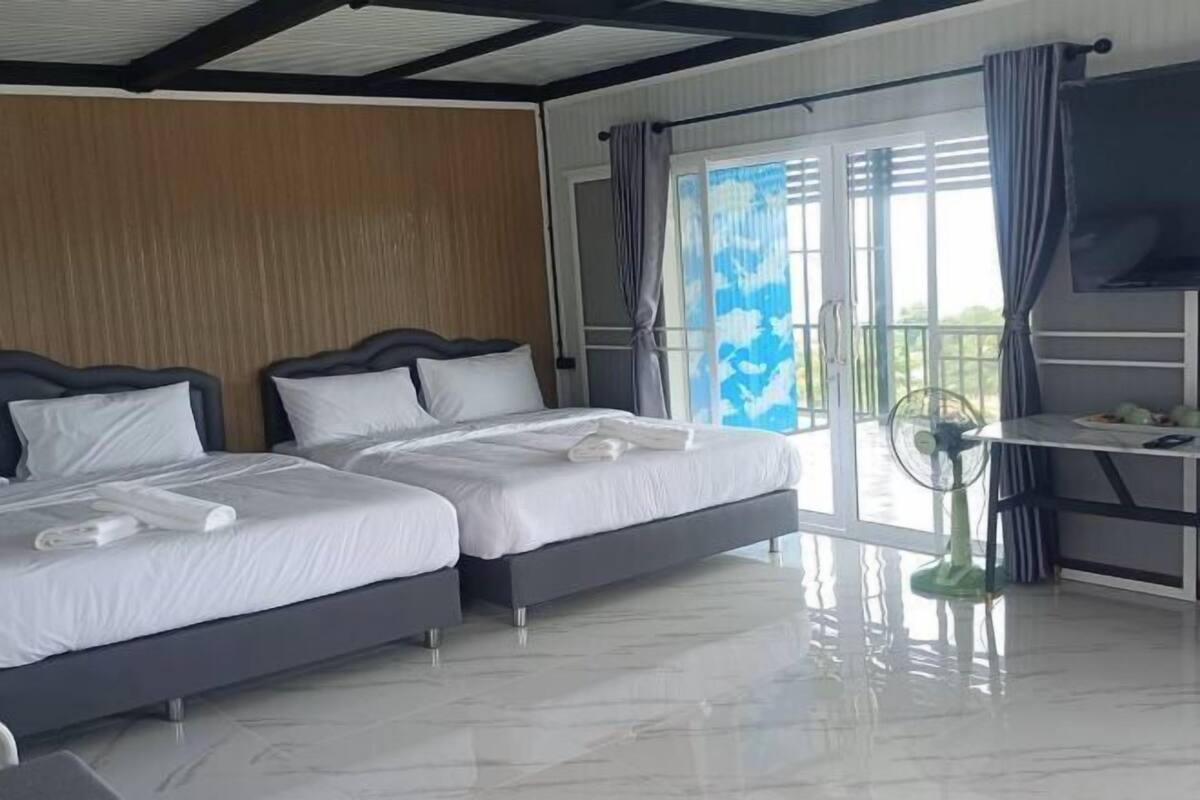 Secretária, Wi-fi grátis, roupa de cama fornecida