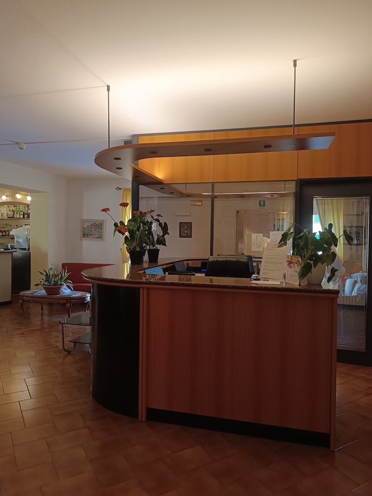 Hotel Garibaldi - Finale Ligure