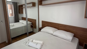 Apartamento | 1 quarto, espaço de trabalho para notebook, Wi-Fi de cortesia
