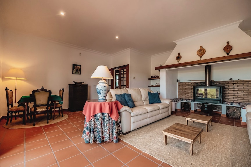 Monte Do Melo | Montemor-o-novo | 7 Bedrooms | 16 People | Pool - Portugal