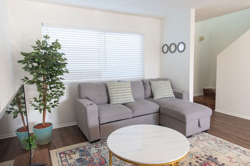 2bd/2ba Apartment In Dt Alhambra - Pasadena, CA