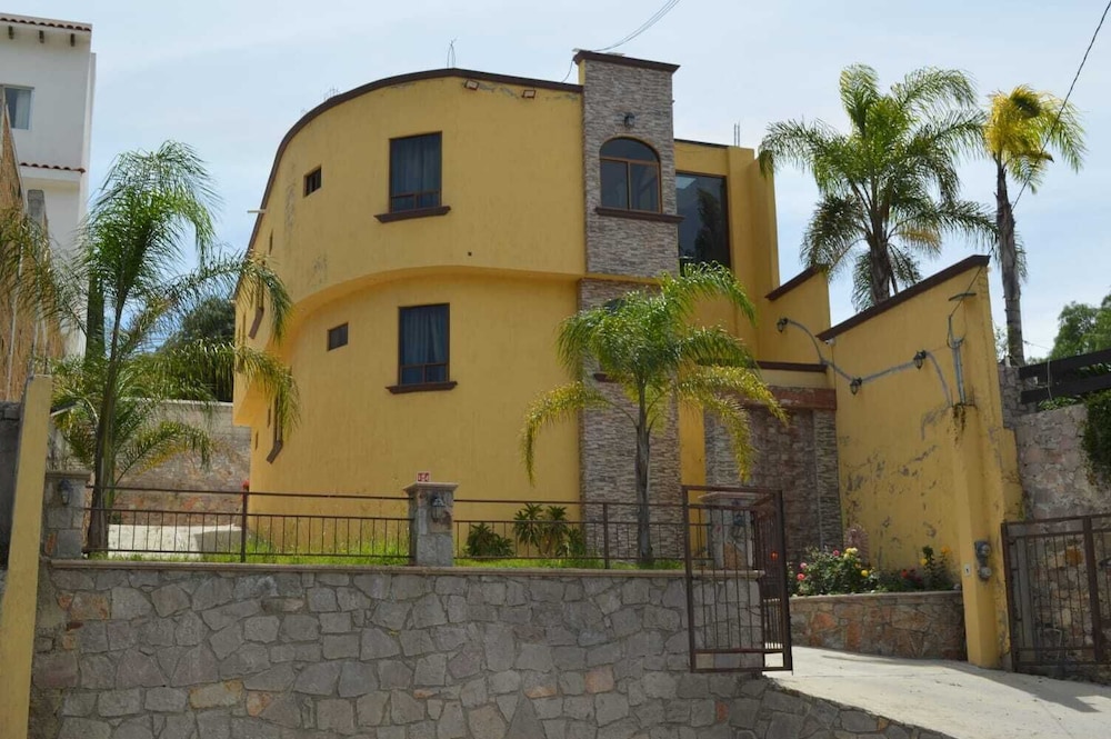 Hotel Guadalupe Bernal - Bernal