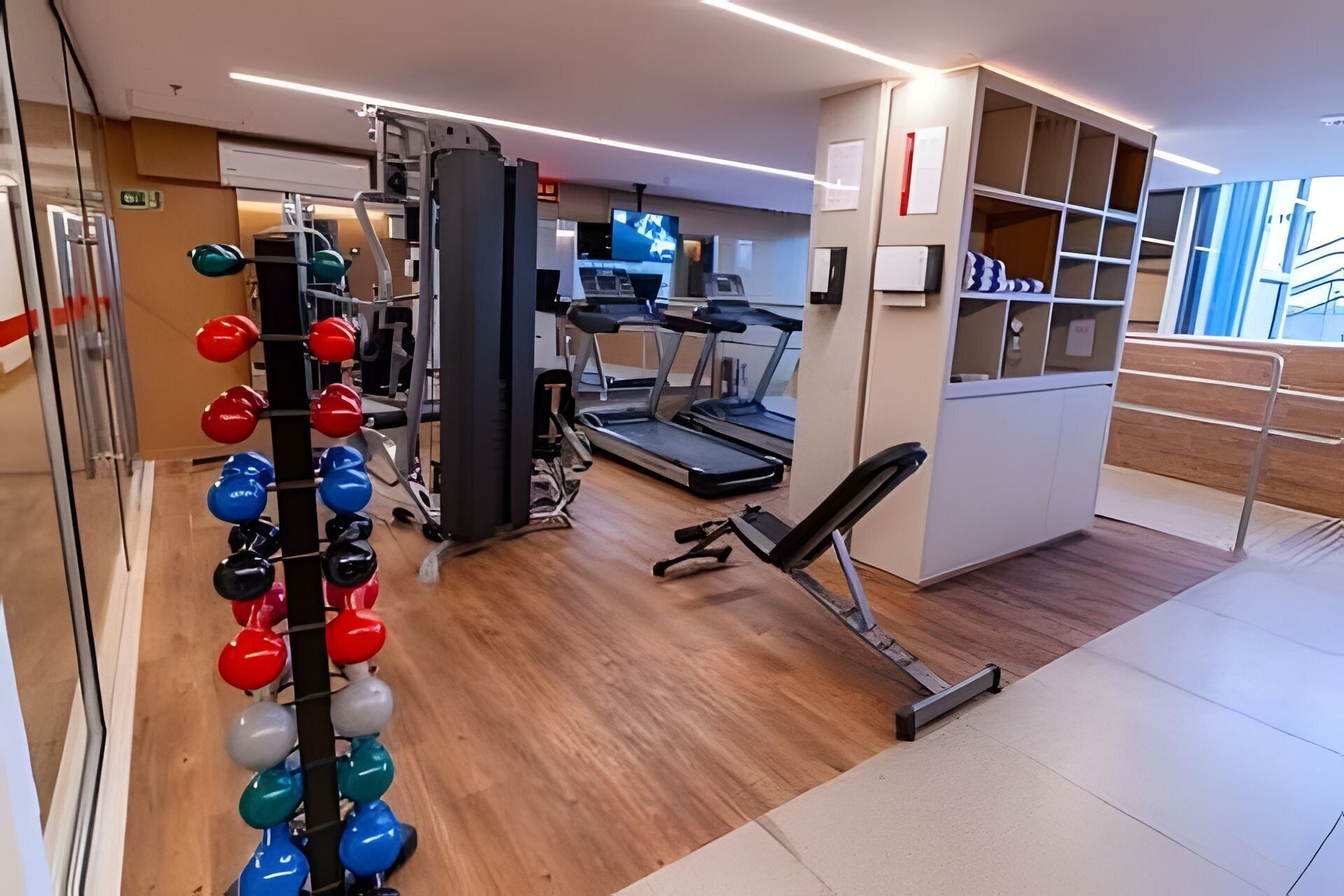 Apartamento básico | Sala de fitness