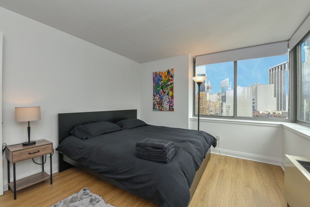 Empire State Two Bedroom Penthouse - Flower District - Manhattan