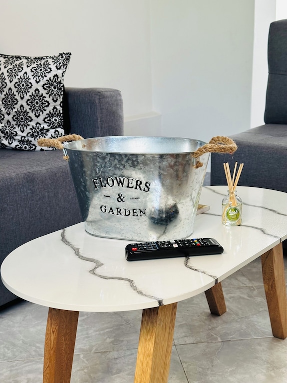 Lindo Y Amplio Apartamento, Cerca Al Centro De Medellin. - Medellín