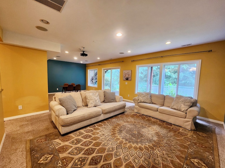 Cozy 1-bedroom Apartment In Charming Mill Creek/bothell - Woodinville, WA