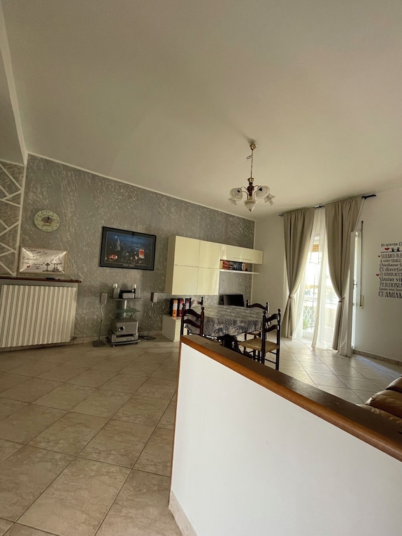 Grazioso Appartamento In Via Selene - Latina