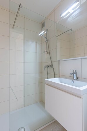 Apartamento | 3 quartos, escrivaninha, acesso à internet de alta velocidade