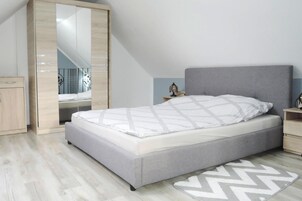 Casa | 3 quartos, individualmente mobiliados, roupa de cama