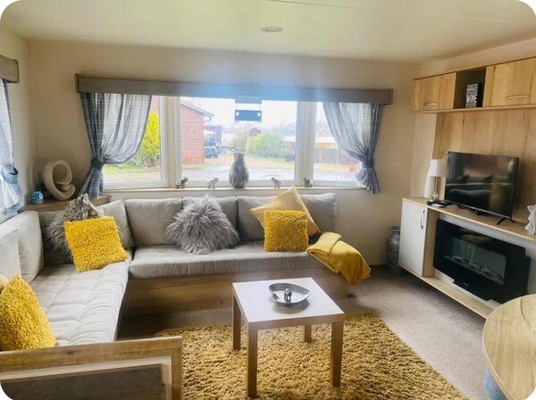 Cosy Hottub Caravan Retreat In Lincolnshire - Lincolnshire
