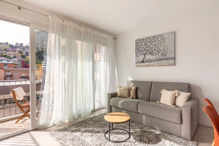 Cozy & Modern Flat For 6 People / Free Parking - Lugano